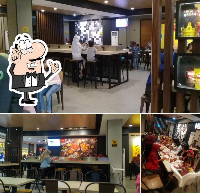 Richeese Factory Koja Trade Mall restaurant, North Jakarta - Restaurant ...
