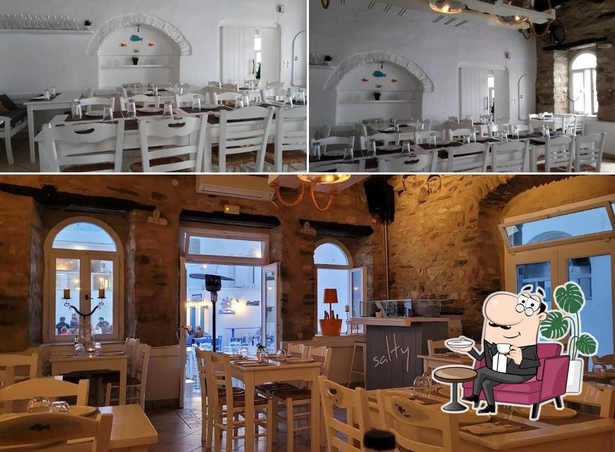Sigi Ikthios, Naousa - Restaurant menu, prices and reviews