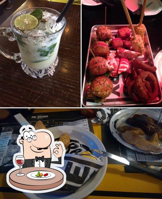 Mr. Brown, Monterrey - Restaurant menu, prices and reviews