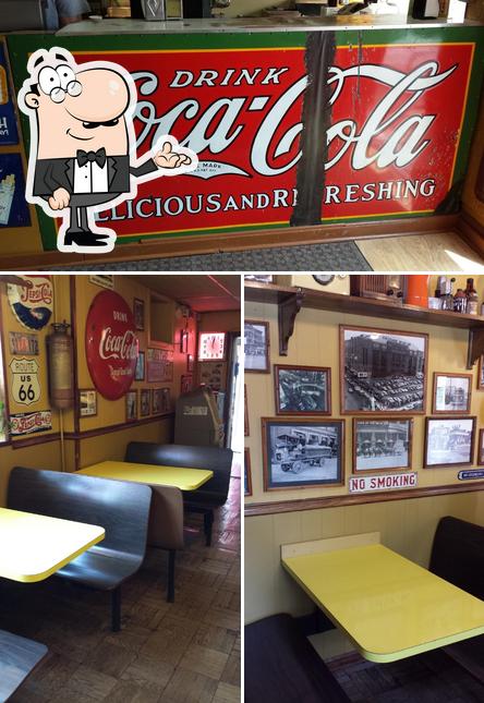 Yellow Submarine Sandwich Shop, 730 N Damen Ave in Chicago - Restaurant ...