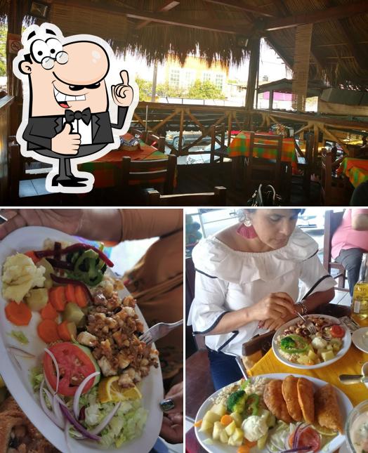 Mariscos Puerto de Veracruz, Colima - Menú del restaurante, precios y ...