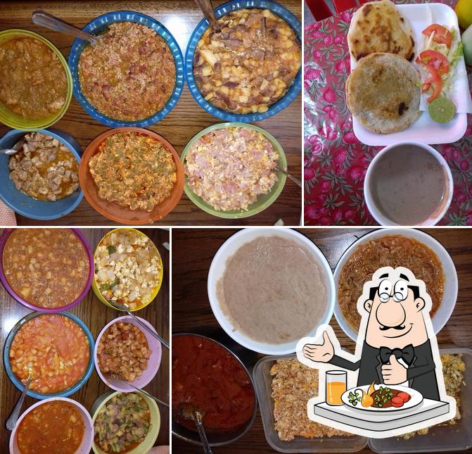 Gorditas y burritos Doña Cuca, Saltillo - Menú del restaurante, precios ...