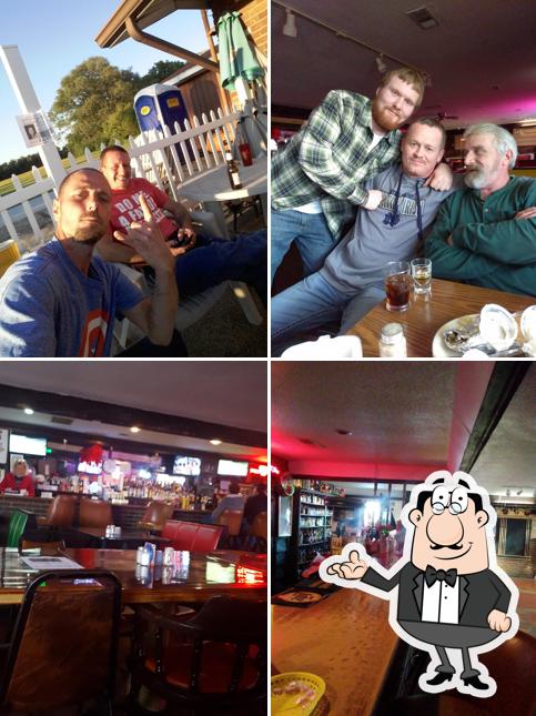 Red Dog Saloon, Muncie - Restaurant menu, prices and reviews