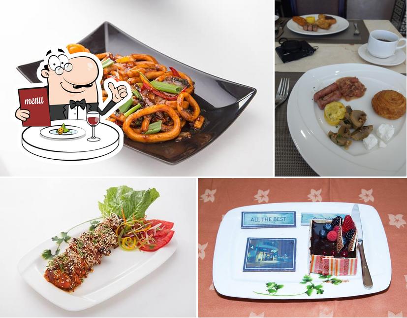 Dunes Delights restaurant, Dubai, 68M8+542 - شارع - Restaurant reviews