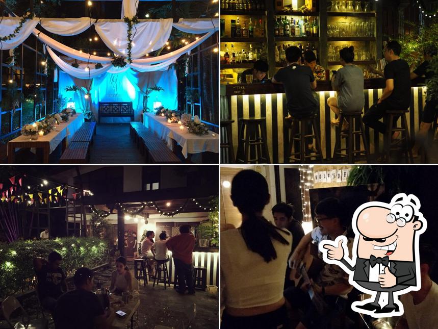 Wolf's Den Bar & Restaurant, Bangkok - Restaurant reviews