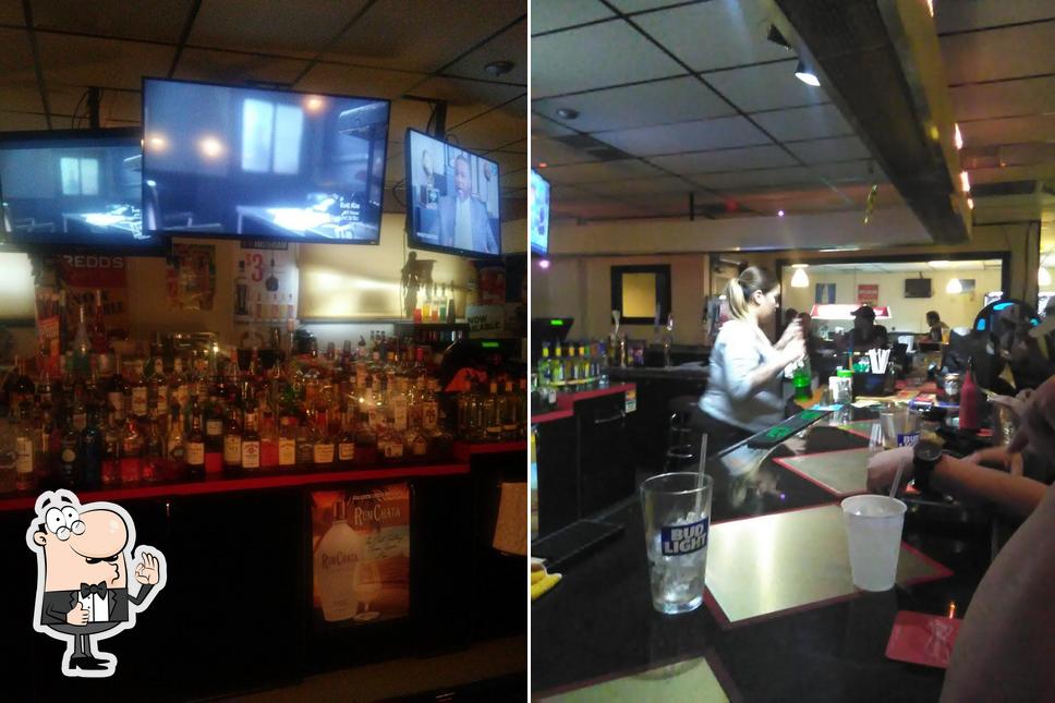 Bullfrog Creek Bar and Liquors in Gibsonton - Restaurant reviews