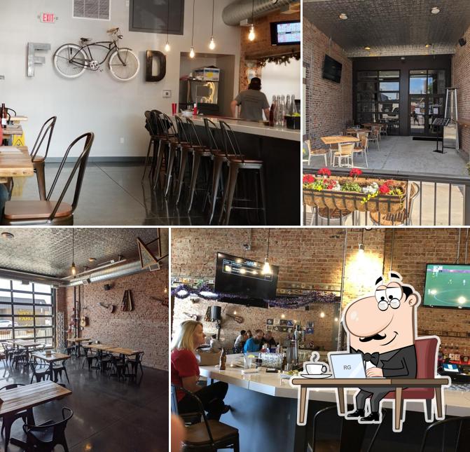 District Table and Tap in Norfolk - Restaurant menu and reviews