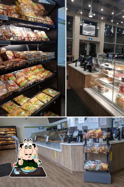 Canbe Foods Inc, 1760 Ellesmere Rd in Toronto - Restaurant menu and reviews