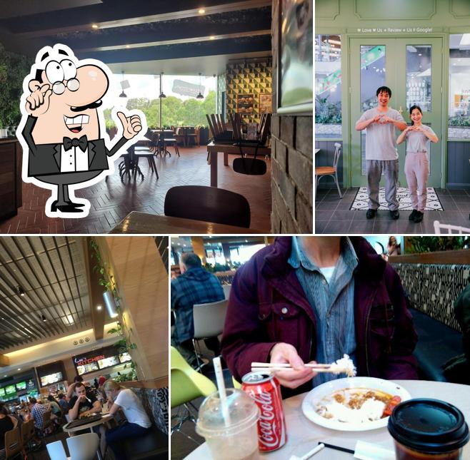Charlestown Square in Charlestown - Restaurant reviews