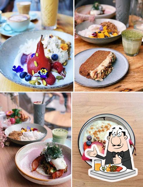 Holly Cafe, Bondi Junction - Restaurant menu, prices and reviews