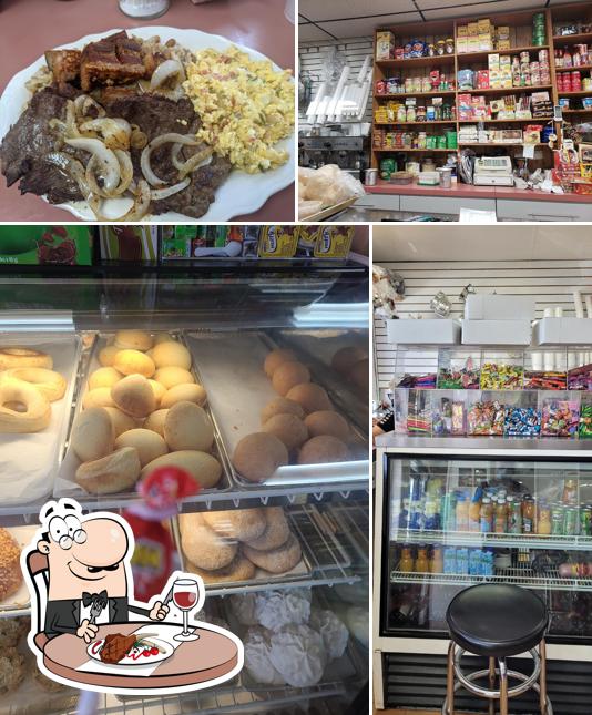 Pandebono Bakery, 7473 SW 8th St in Miami - Restaurant reviews