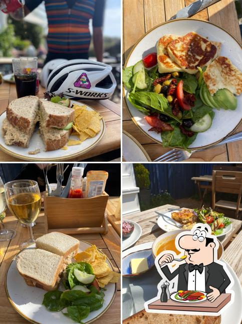 The Piano Café, Freshwater - Restaurant menu, prices and reviews