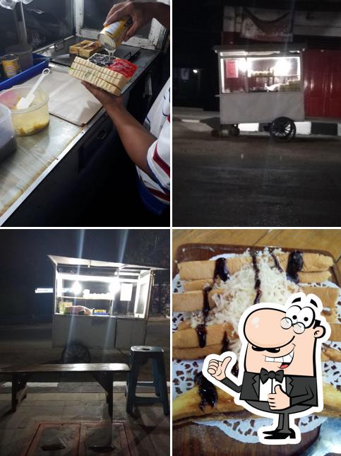 Roti Bakar Friend's Bandung, Balun - Restaurant reviews