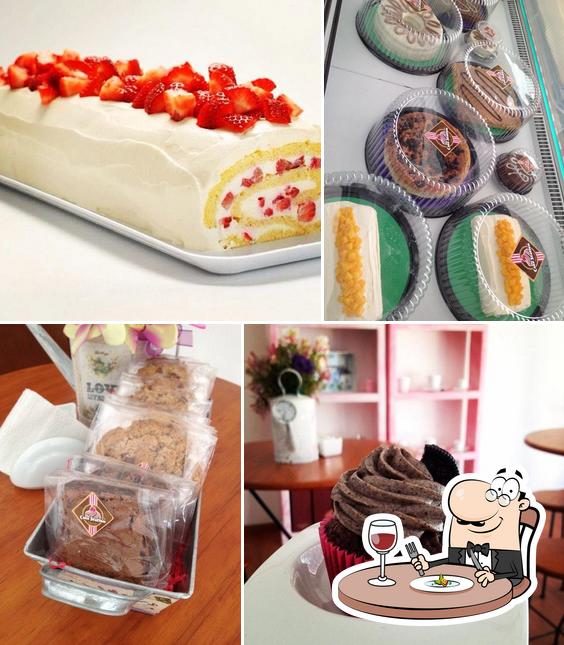 The Cake Station desserts, Puebla City, Avenida de los Pinos ...