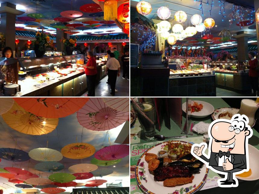 Mandarin Restaurant, 2200 Yonge St in Toronto - Restaurant menu and reviews