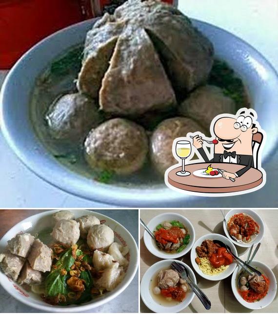Bakso Mas Eko Pasar Gembong. restaurant, Sumur Bandung - Restaurant reviews