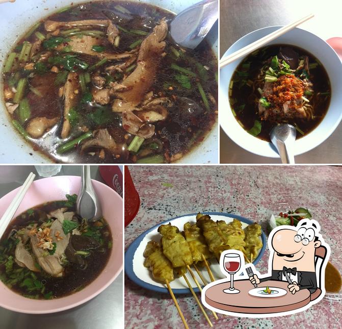 รุ่งโรจน์โอชา restaurant, Udon Thani - Restaurant reviews