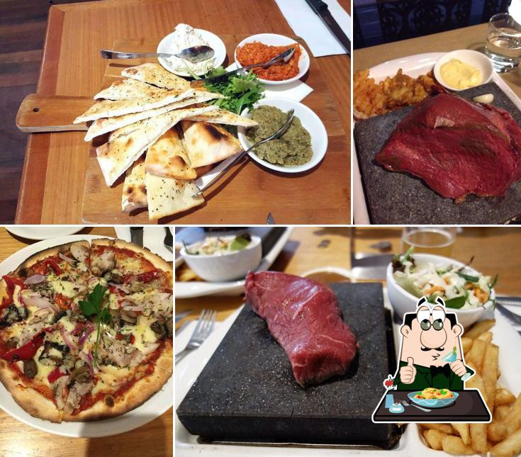 Strathmore Hotel in Adelaide - Restaurant menu and reviews