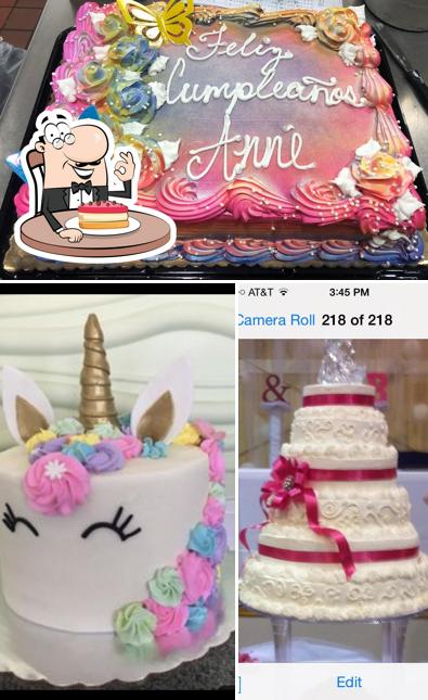 Reina's Cakes, Chicago, Damen - Restaurant menu, prices and reviews
