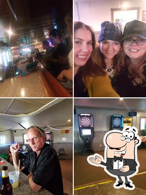 Colonial Lounge & Liquor, Mandan - Restaurant menu, prices and reviews