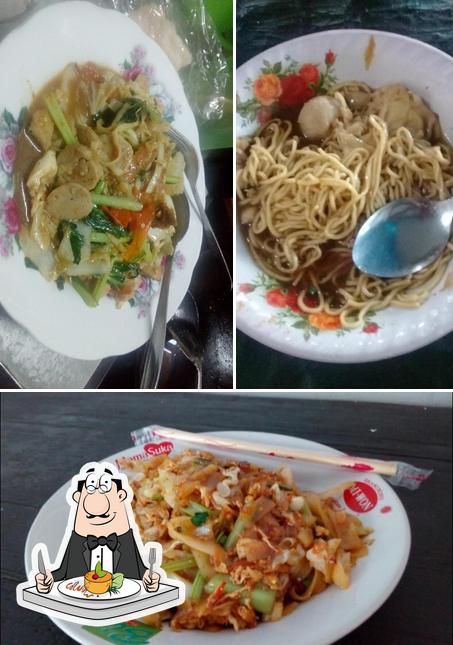 Lumpia Basah Seblak Gaul Karunia restaurant, Bandung - Restaurant reviews
