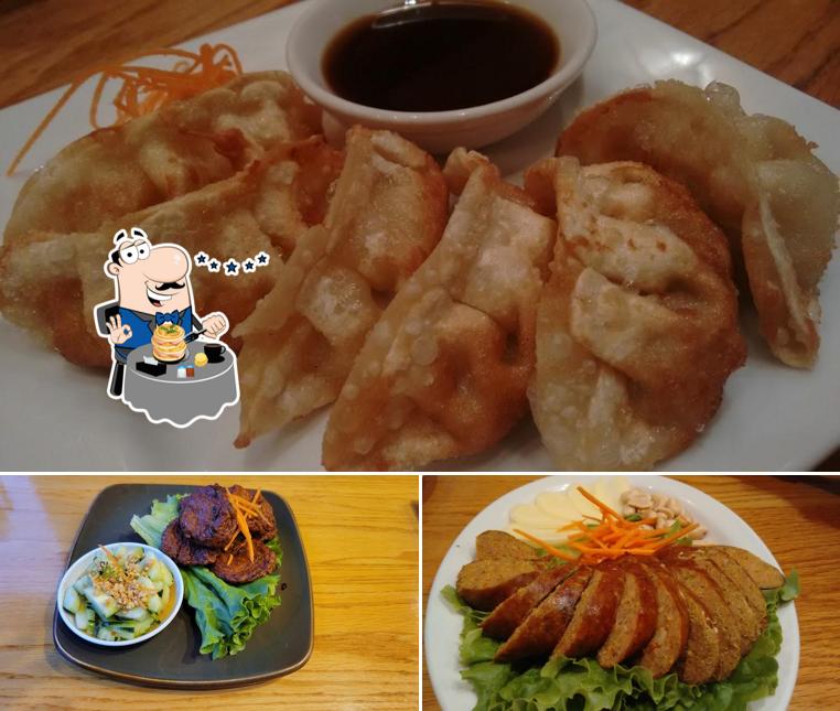 Spoon Thai, Chicago - Restaurant menu, prices and reviews