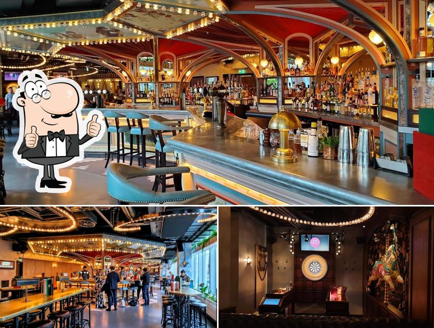 Flight Club Victoria in London - Restaurant menu and reviews