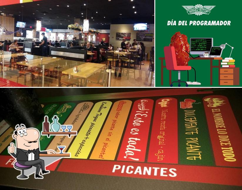 Wingstop Fashion Mall restaurant, Chihuahua, Perif. de la Juventud 3203 ...
