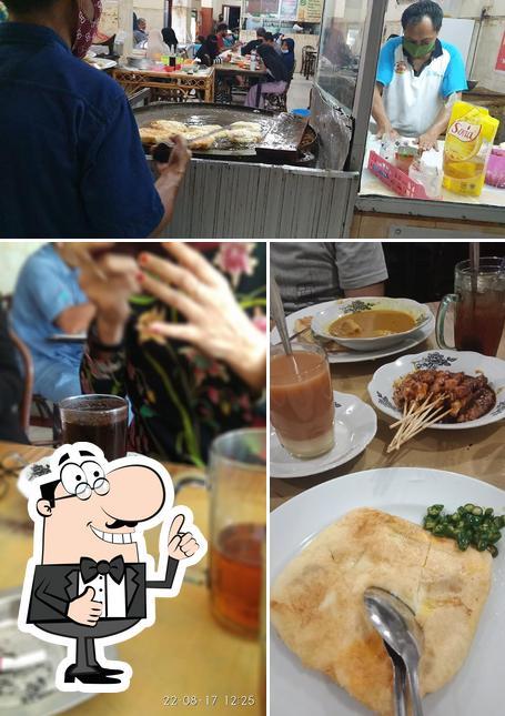 Martabak HAR Simpang Sekip restaurant, Palembang, Jl. Jend. Sudirman No ...