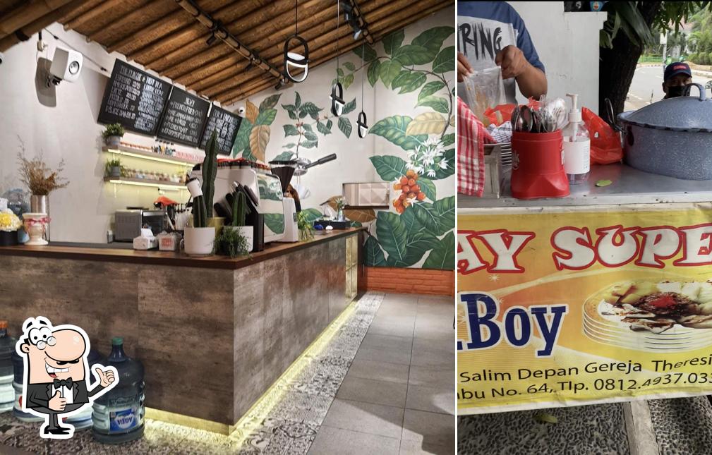 Siomay Super Bang Boy Gereja Theresia Menteng restaurant, Jakarta ...