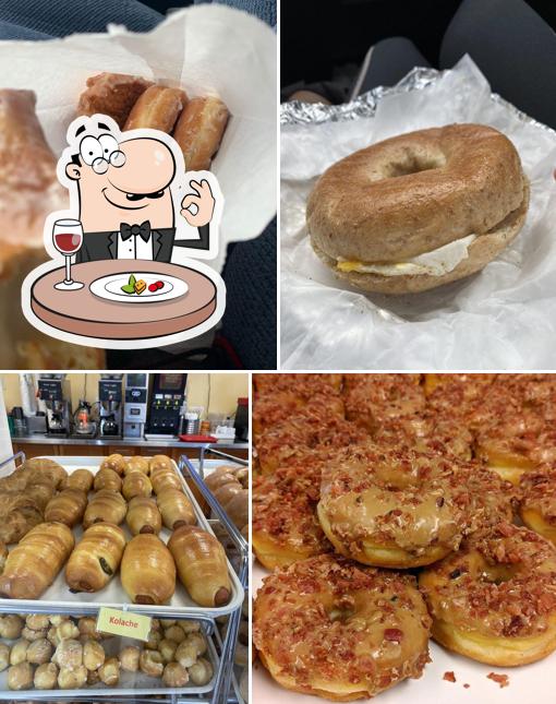 Ray's Donuts, Canton - Restaurant menu, prices and reviews