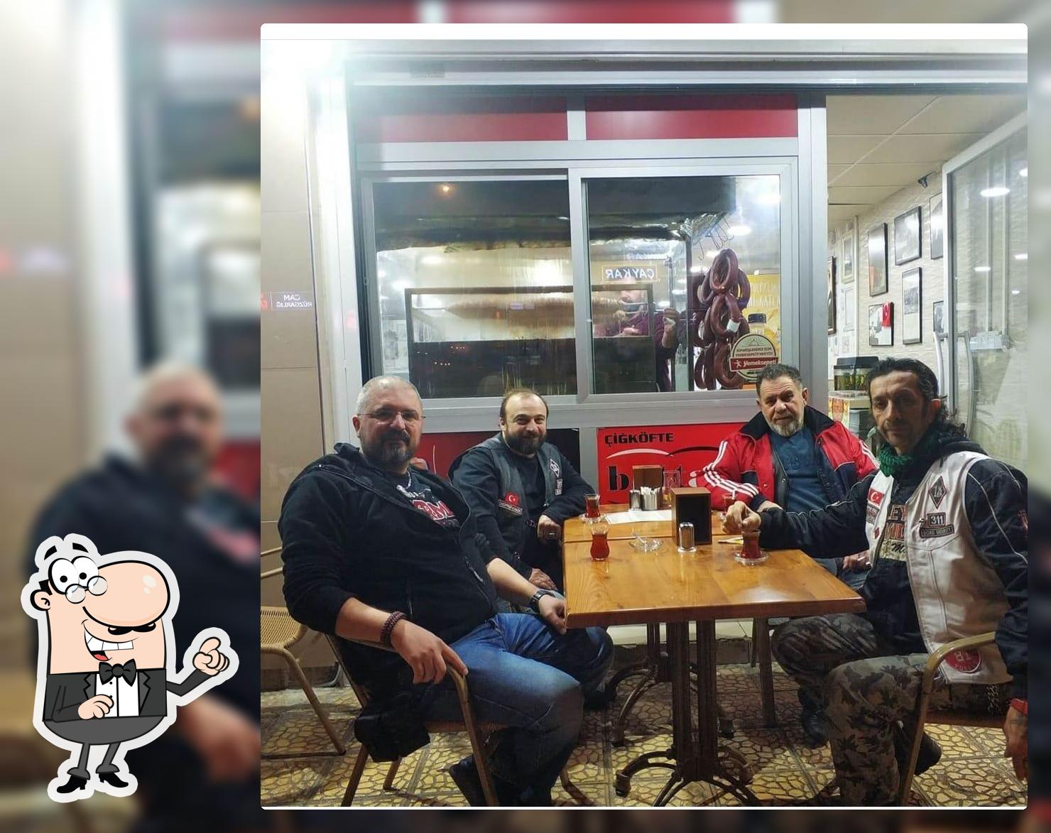 İdris Babanın yeri / Kömürde Sandviç & Kokoreç, Esmirna