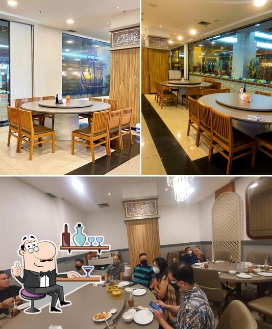 Ocean 8 Seafood & Dimsum Bar Pluit Junction, North Jakarta - Restaurant ...
