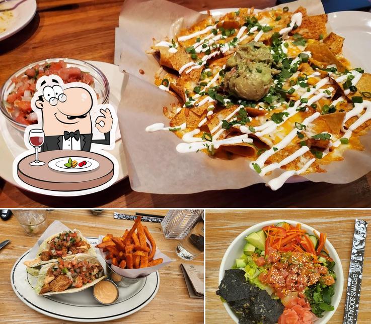 Browns Socialhouse Barrhaven, Ottawa - Restaurant menu, prices and reviews