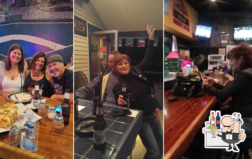 Portside Pizza in Tri-Lakes - Restaurant menu and reviews