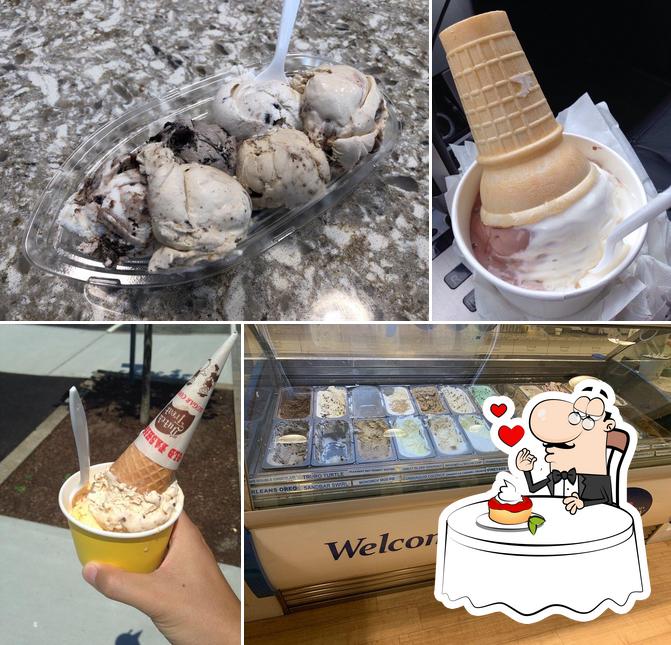 Cape Cod Creamery in Barnstable - Restaurant menu and reviews