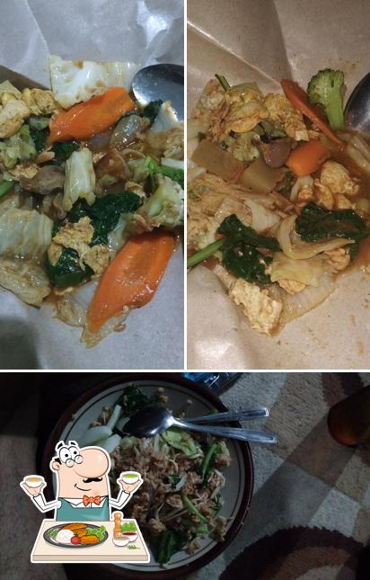 Bakmi Capcay Pak Bambang, Surakarta - Restaurant menu, prices and reviews