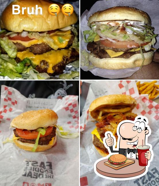 Rally's, 300 S Riverside Ave in Rialto - Restaurant menu and reviews