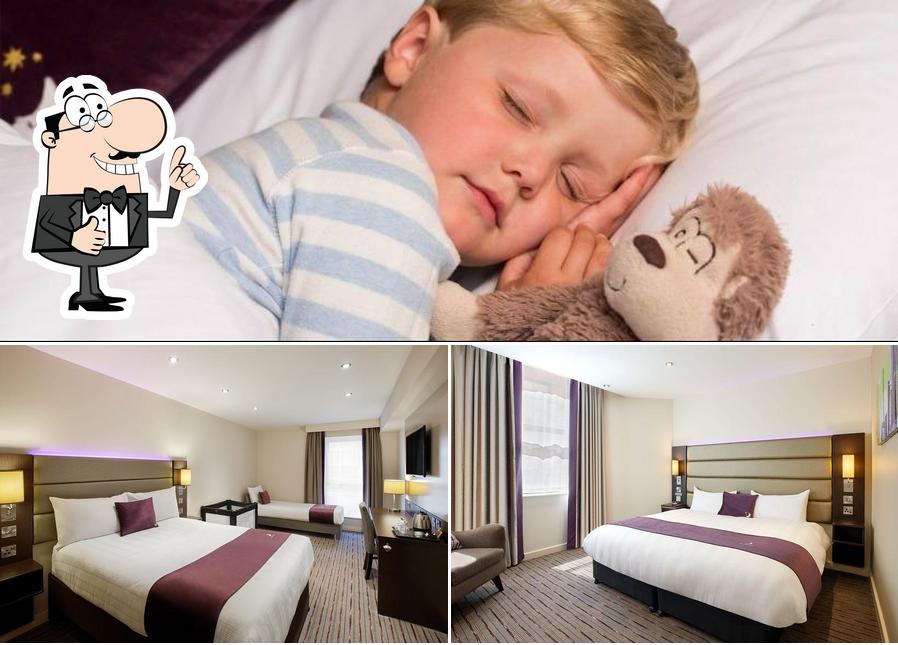 Premier Inn Leek Town Centre hotel in Leek - Restaurant reviews