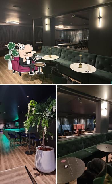 Elk Cocktail Lounge, Penrith - Restaurant menu, prices and reviews