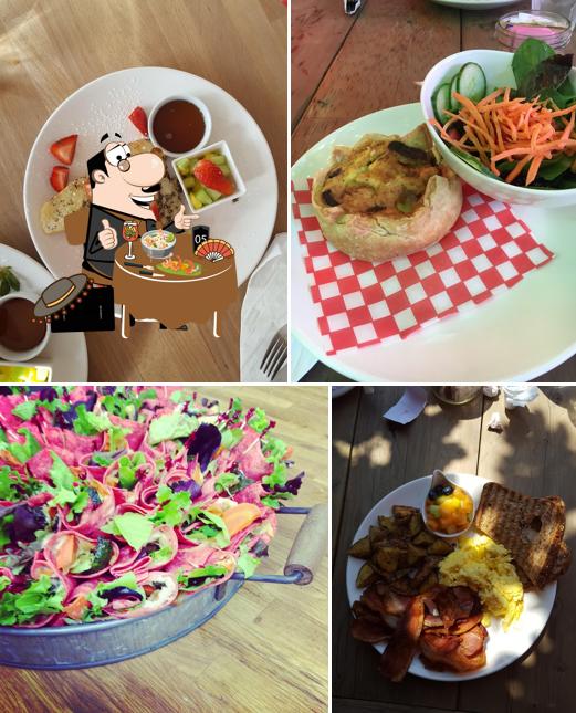 Berry Hill Food Co. in Oshawa - Restaurant menu and reviews