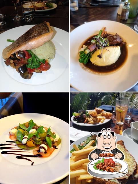 Top 4 restaurants with butter chicken in Cashmere, Queensland, december ...