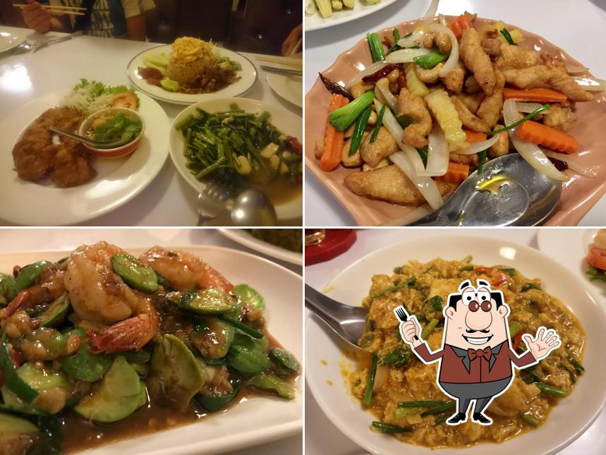 TS Cuisine ครัวทักษิณ, Bangkok - Restaurant menu, prices and reviews