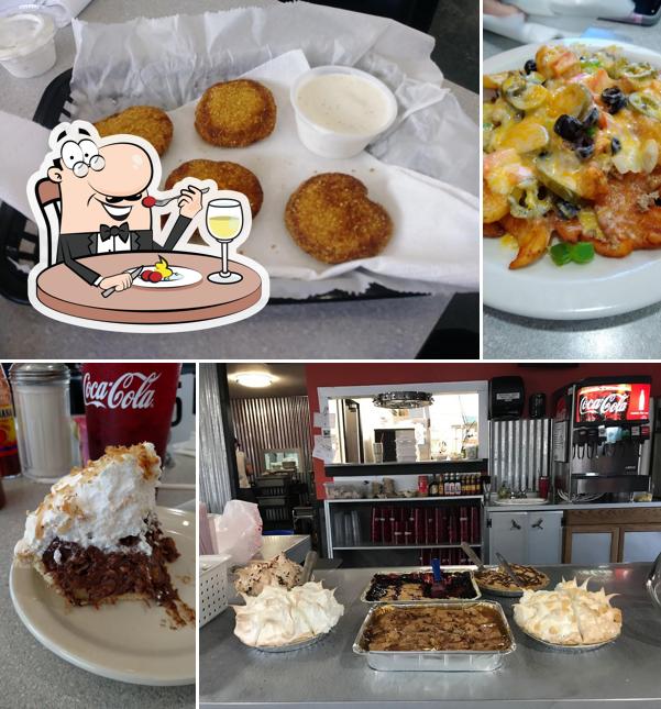 Tater's Fresh Grill in Lowell - Restaurant menu and reviews