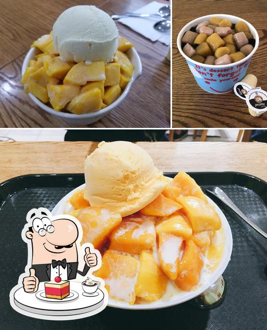 Sweet O'clock, 449 Dundas St W in Toronto - Restaurant menu and reviews