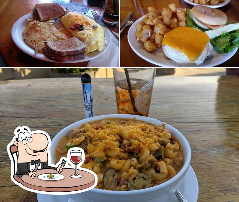 Snug Harbor Bar and Grill in Lincoln City - Restaurant reviews