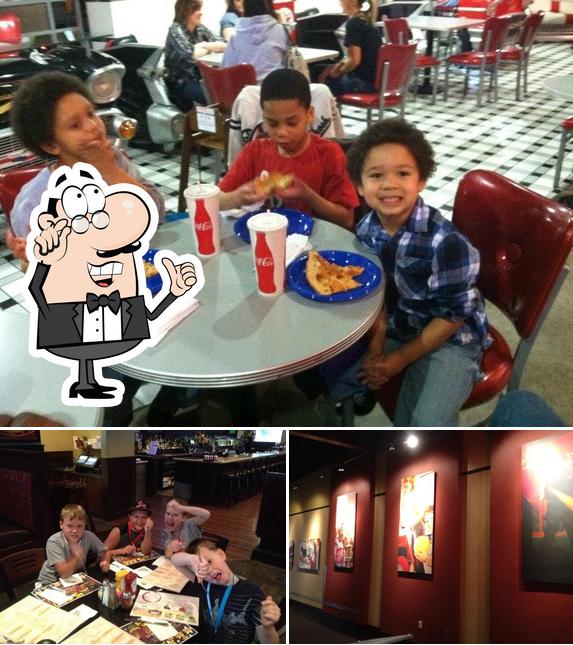 Fun City in Burlington - Restaurant reviews