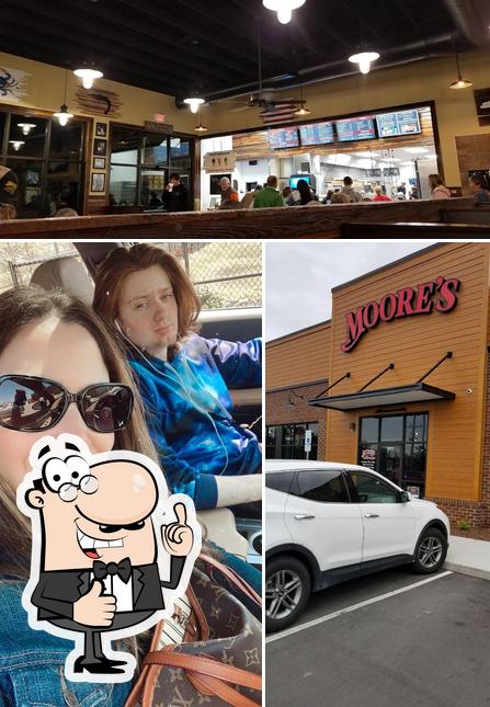 Moore's Olde Tyme Barbeque Chicken & Seafood in Swansboro - Restaurant ...
