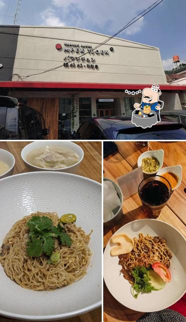 Warung Bakmi Mpek Tjoen - Panglima Polim, South Jakarta - Restaurant ...