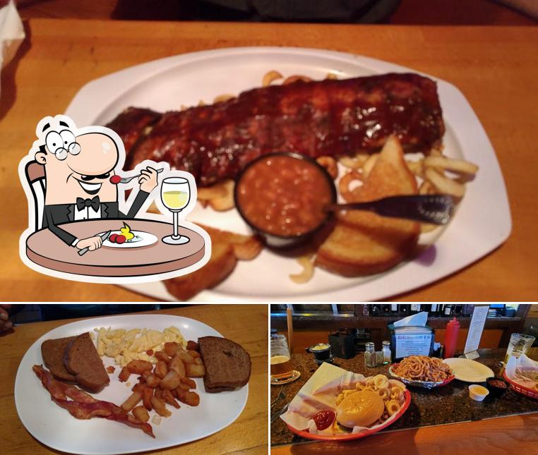 Foxy's Cafe in Treasure Island - Restaurant menu and reviews